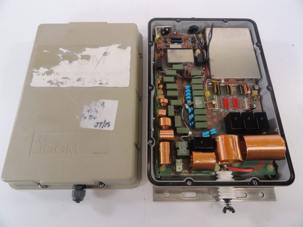 Icom IC-706MKIIG Dual Single Side Band Radios w/ AT-120 AT-140 Tuners ...