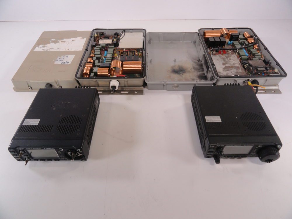 Icom IC-706MKIIG Dual Single Side Band Radios w/ AT-120 AT-140 Tuners ...