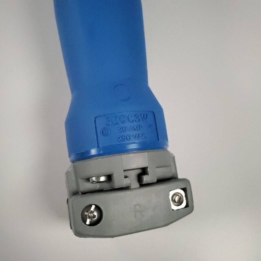 Hubbell HBL320C6W Watertight IEC 309 Pin & Sleeve Connector *NEW IN BOX ...