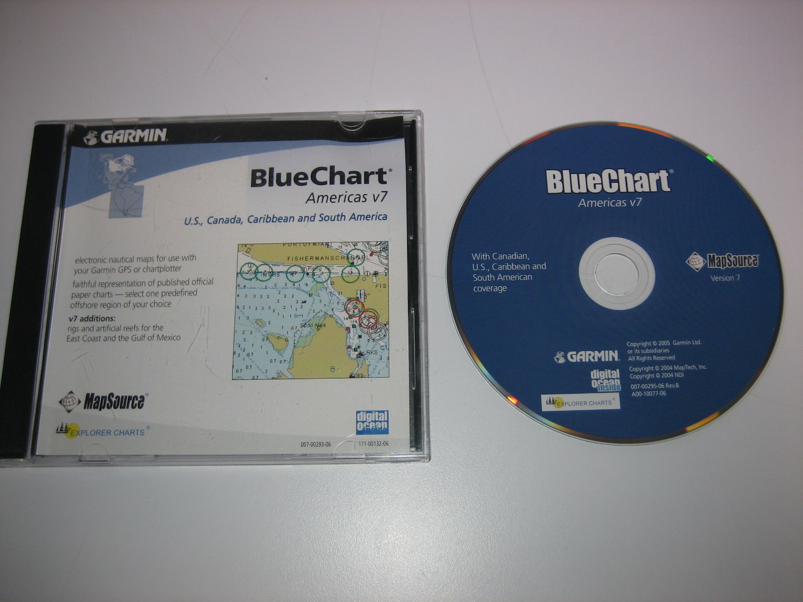 Garmin BlueChart CD-ROM - Americas V7 US Canada Caribbean & South ...