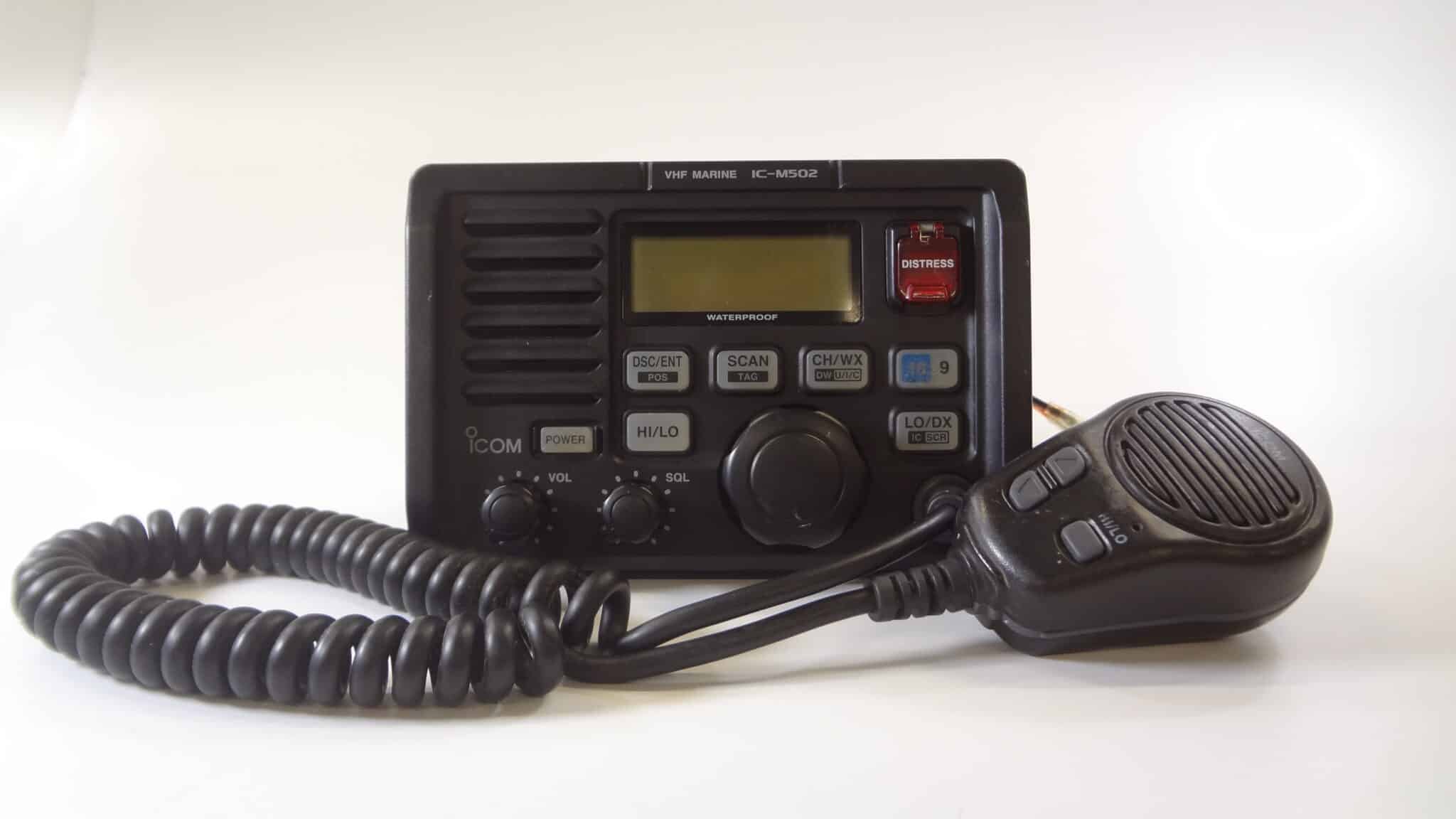 Icom IC-M502 Marine Two-Way VHF Radio Transceiver Unit W/Icom HM-126B ...