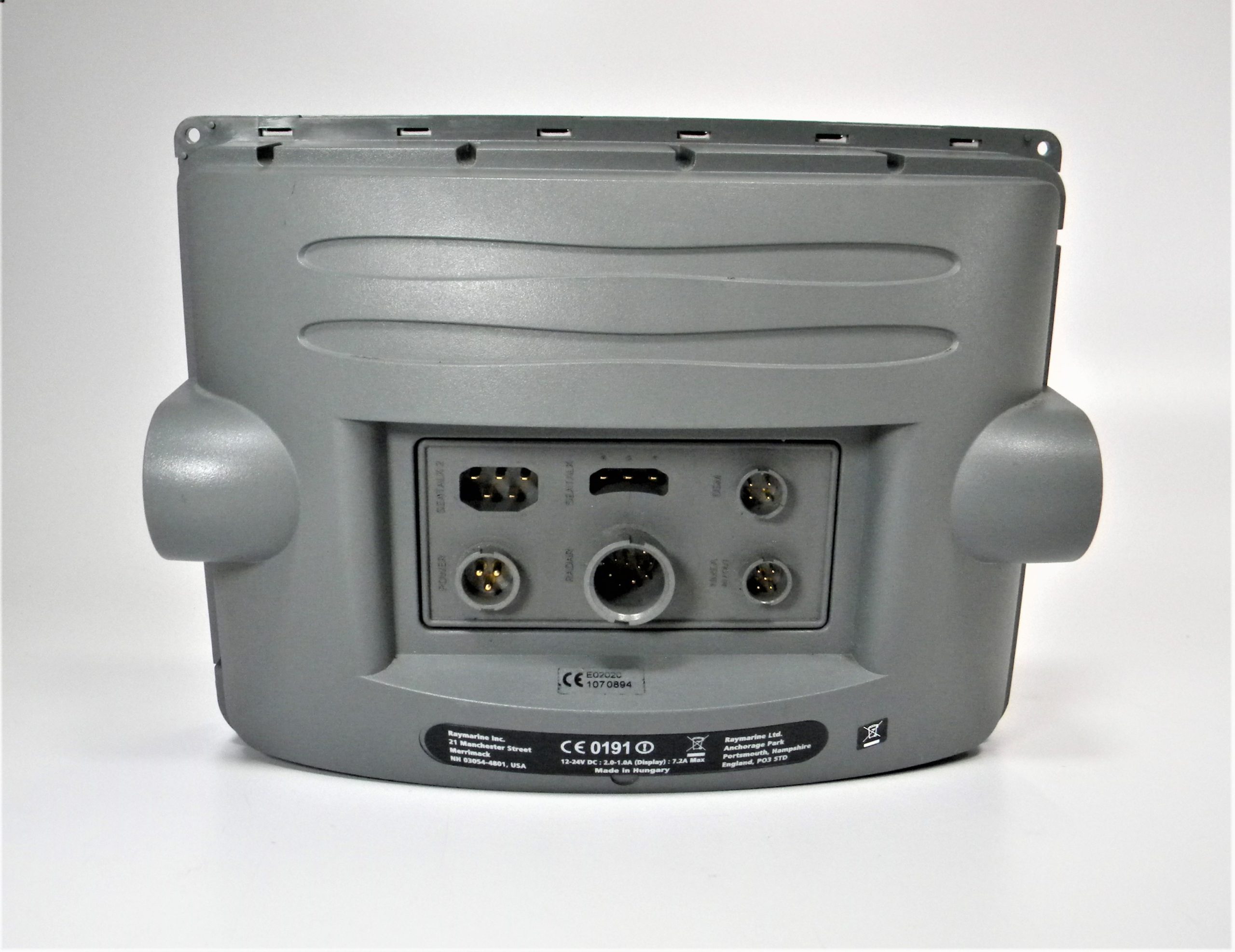 Raymarine C80 Classic Display + Bezel w/ Sun Cover ~ E02020 ~ Fully ...