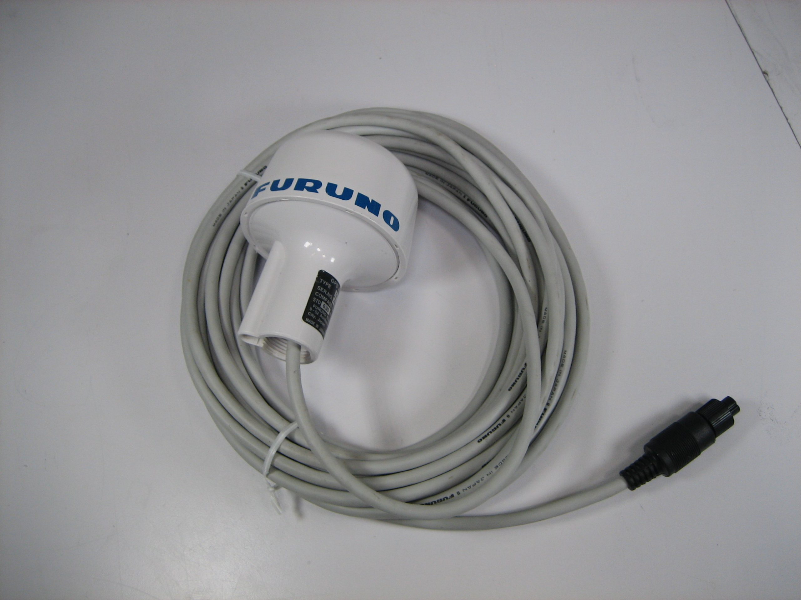 Furuno GP-320B GPS ANTENNA FOR Navnet VX1 VX2 3D - TESTED - Max Marine ...