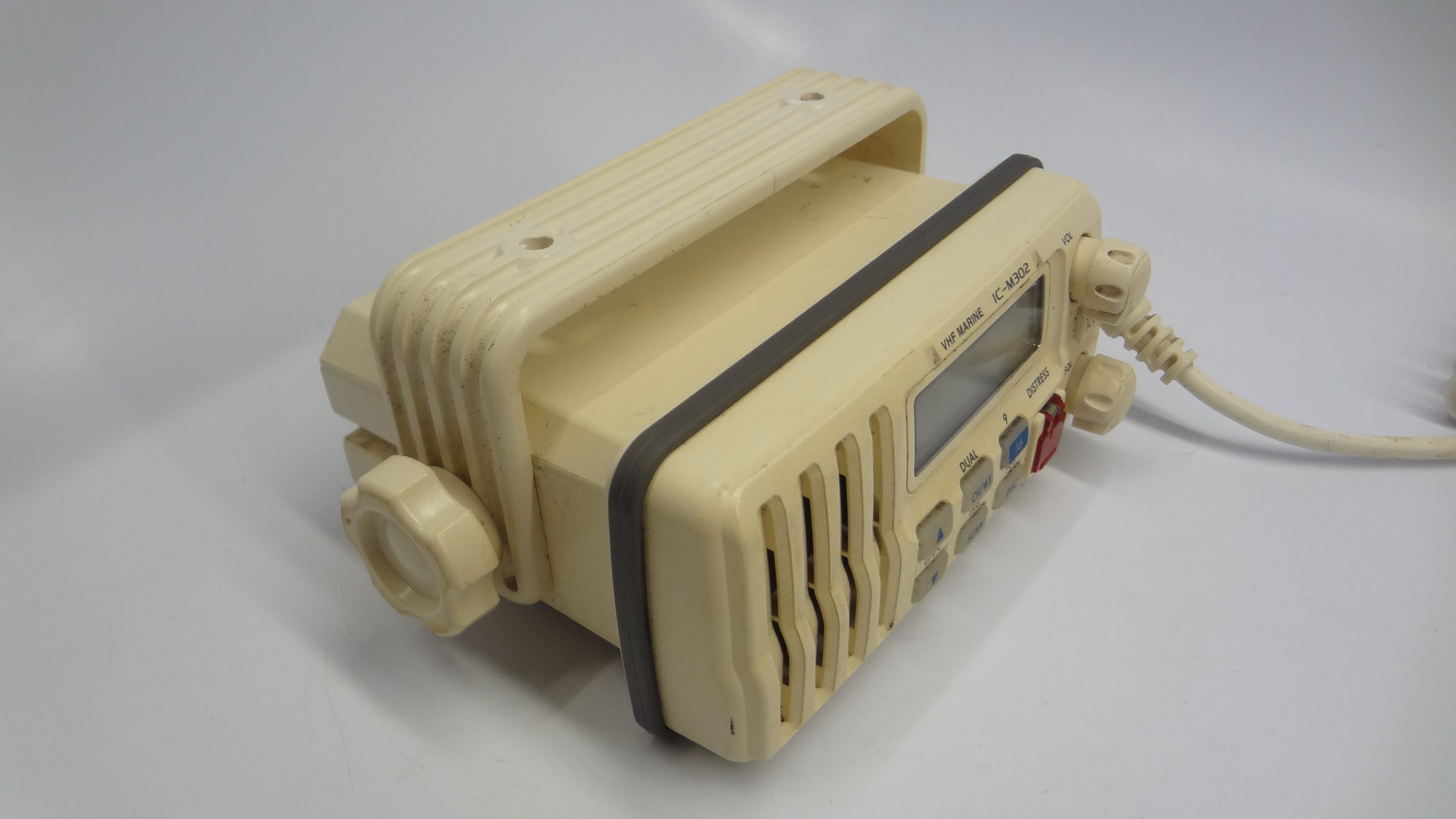 Icom IC-M302 Submersible Marine VHF Radio Transceiver Unit w/ HM-141W ...