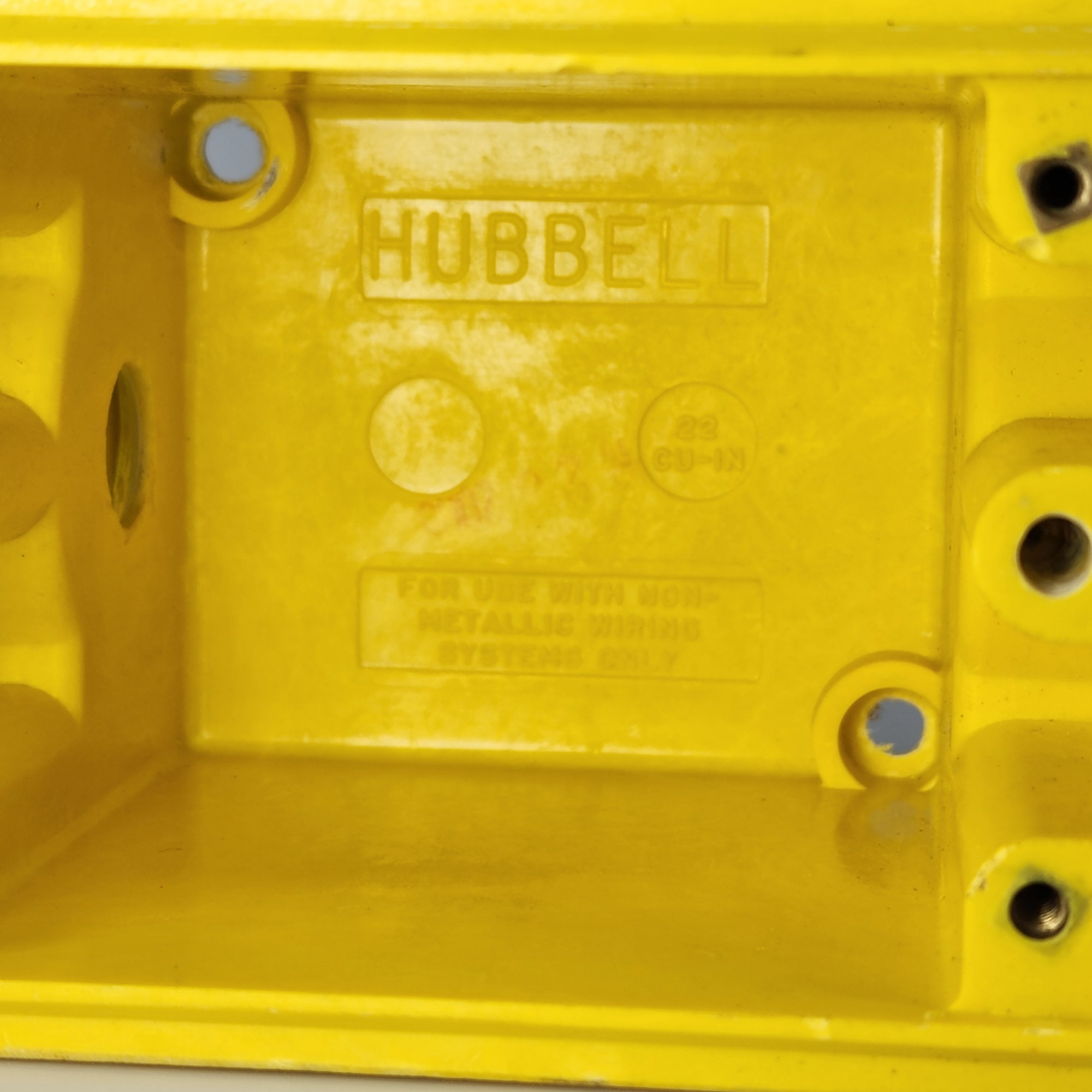 Hubbell 22 Cu-In Electrical Conduit Hard Plastic Box - Yellow - Max ...